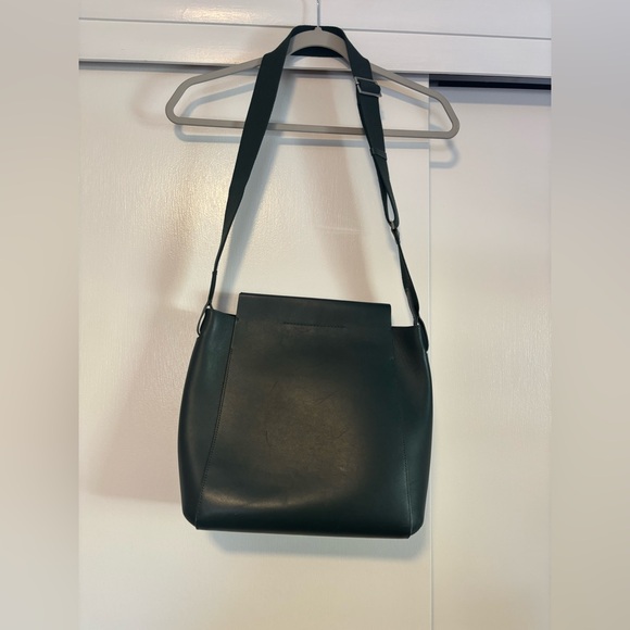 Everlane | Bags | Everlane The Form Bag In Forest Green | Poshmark